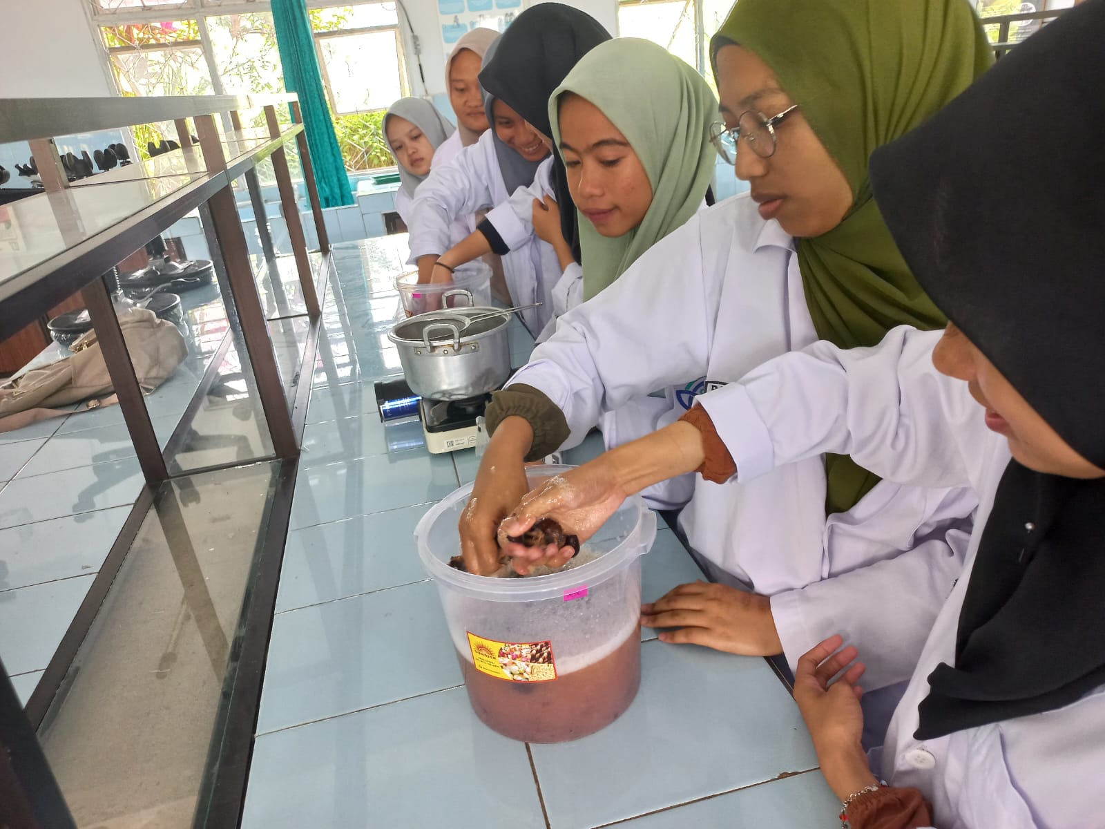 Program Studi Biologi Dorong Peningkatan Soft dan Hard Skills Mahasiswa ...